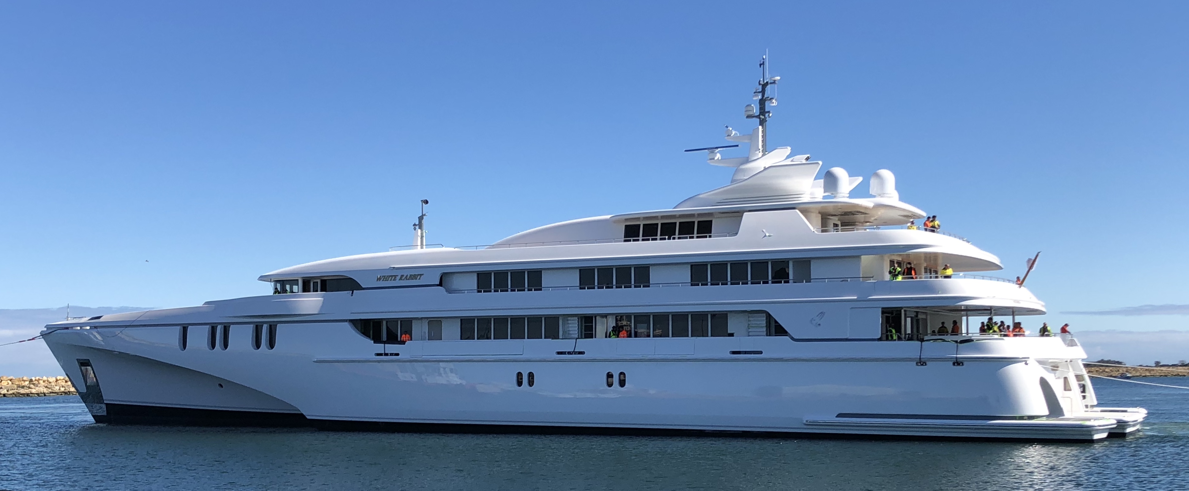 Yacht WHITE RABBIT, Echo Yachts | CHARTERWORLD Luxury Superyacht Charters
